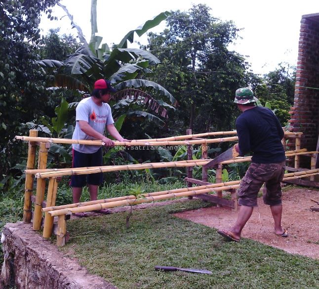 Rak Bambu - Blog Pengalaman Hidup